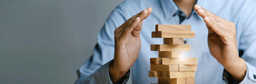 Finding stability in uncertain times - Qualified investor