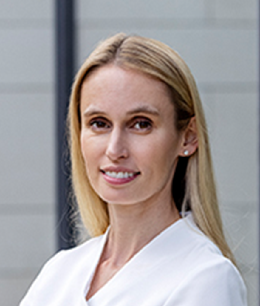 Alexandra Christiansen – Qualified investor